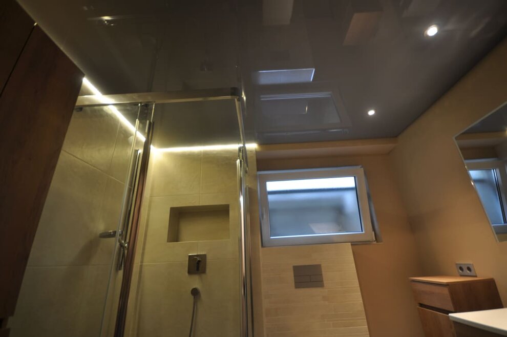 Holzdecke renovieren in nur 1 Tag ohne Schmutz: CBSpanndecken